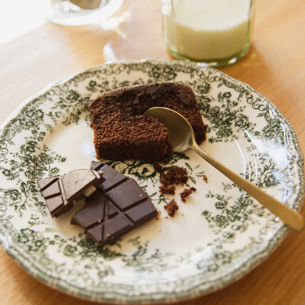 Chocolate ecológico con almendras 77%, de Higón